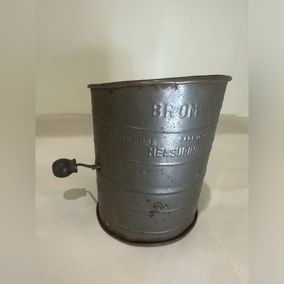 Kitchen | Vintage Bromwell Flour Sifter Three Cups With Black Knob ...